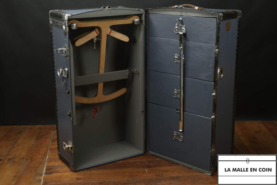 American wardrobe trunk USA Excelsior Stanford