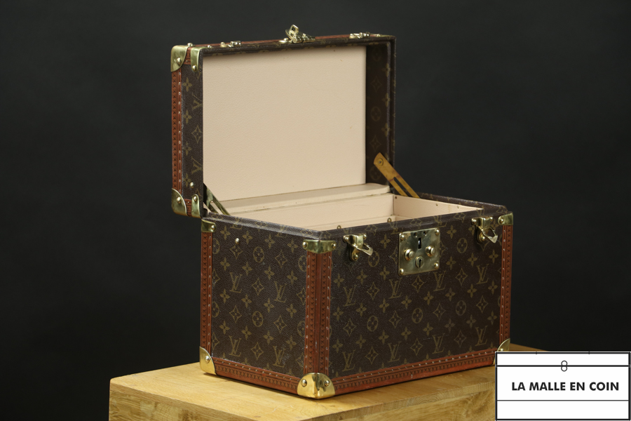 Louis Vuitton monogram vanity case